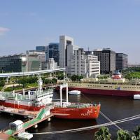 The icebreaker Soya and the Antarctic Showa Station anniversary